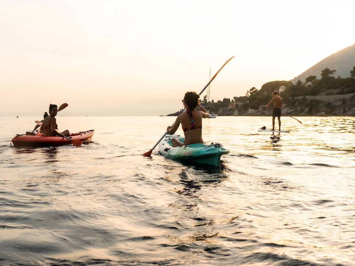 Sup e Kayak under the moonlight - BlackWave